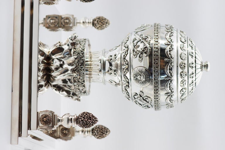 La Montgolfiere Table Centre, Caviar Display For Sale at 1stDibs