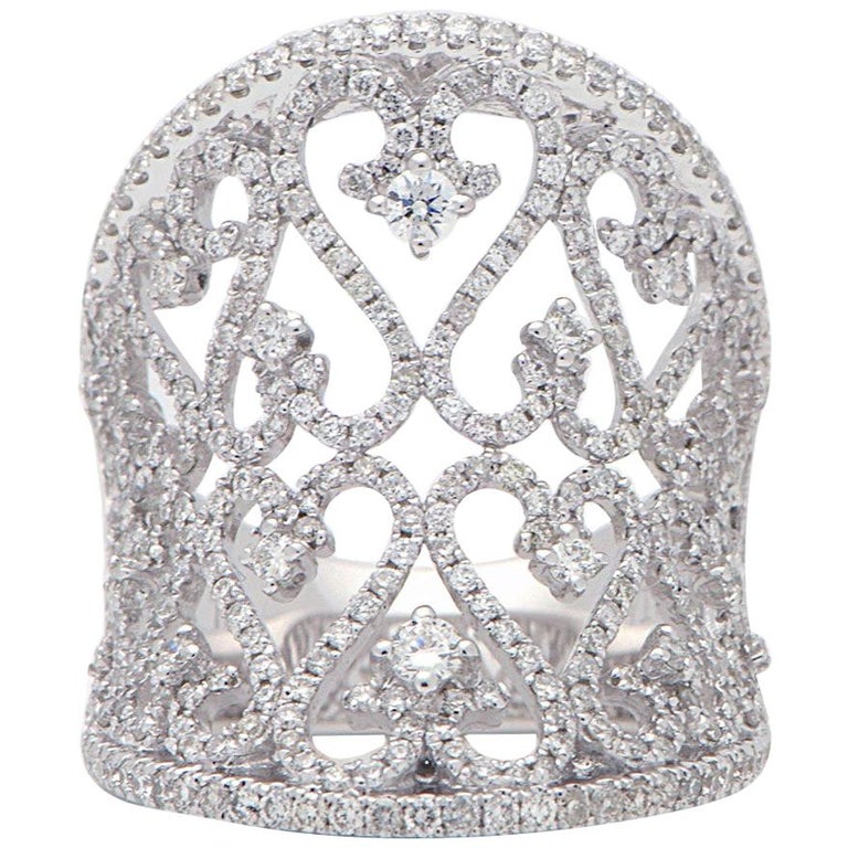 Lace Diamond Ring For Sale at 1stDibs