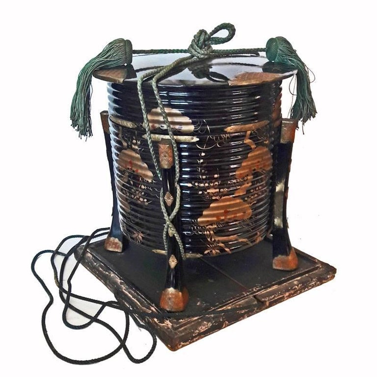 Lacquer Hokai Shell Box, Meiji Period, Late 19th Century at 1stDibs