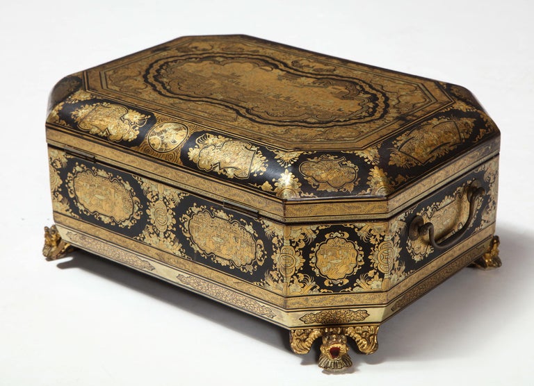 Lacquered Box For Sale at 1stDibs
