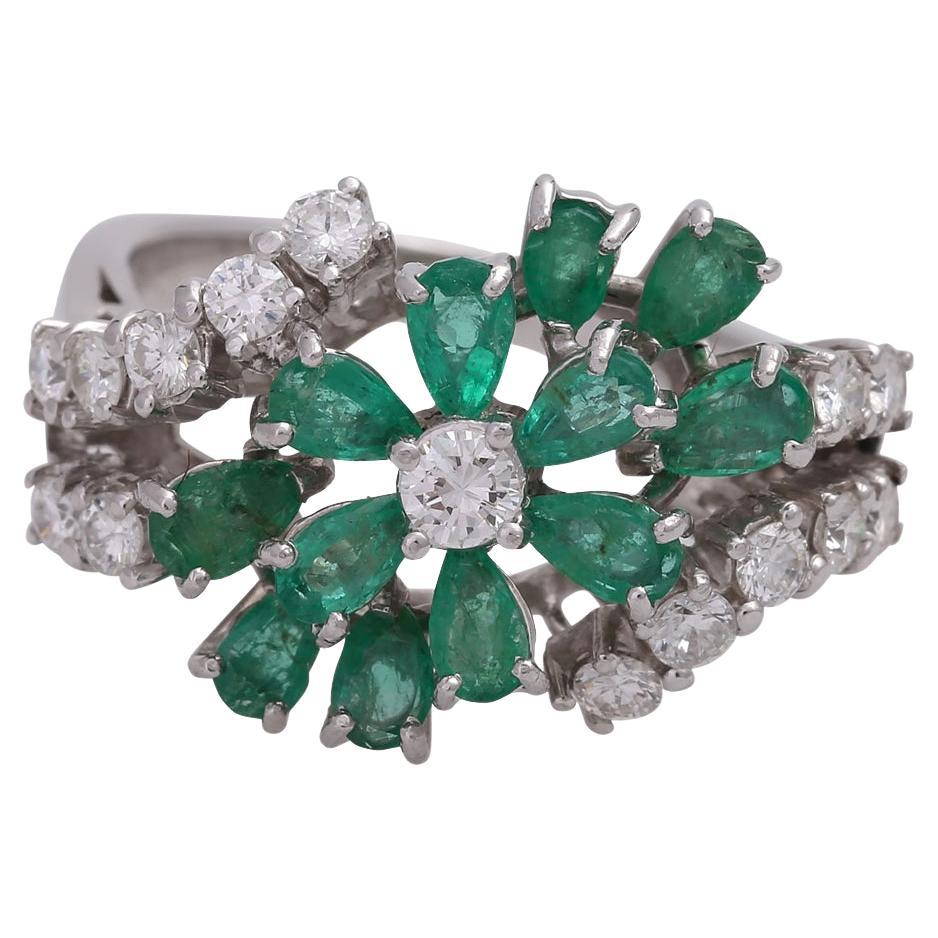 Ring with 13 Diamonds For Sale at 1stDibs