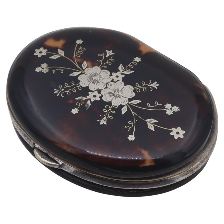 Ladies tortoiseshell coin purse inlaid with silver flowers For Sale at ...