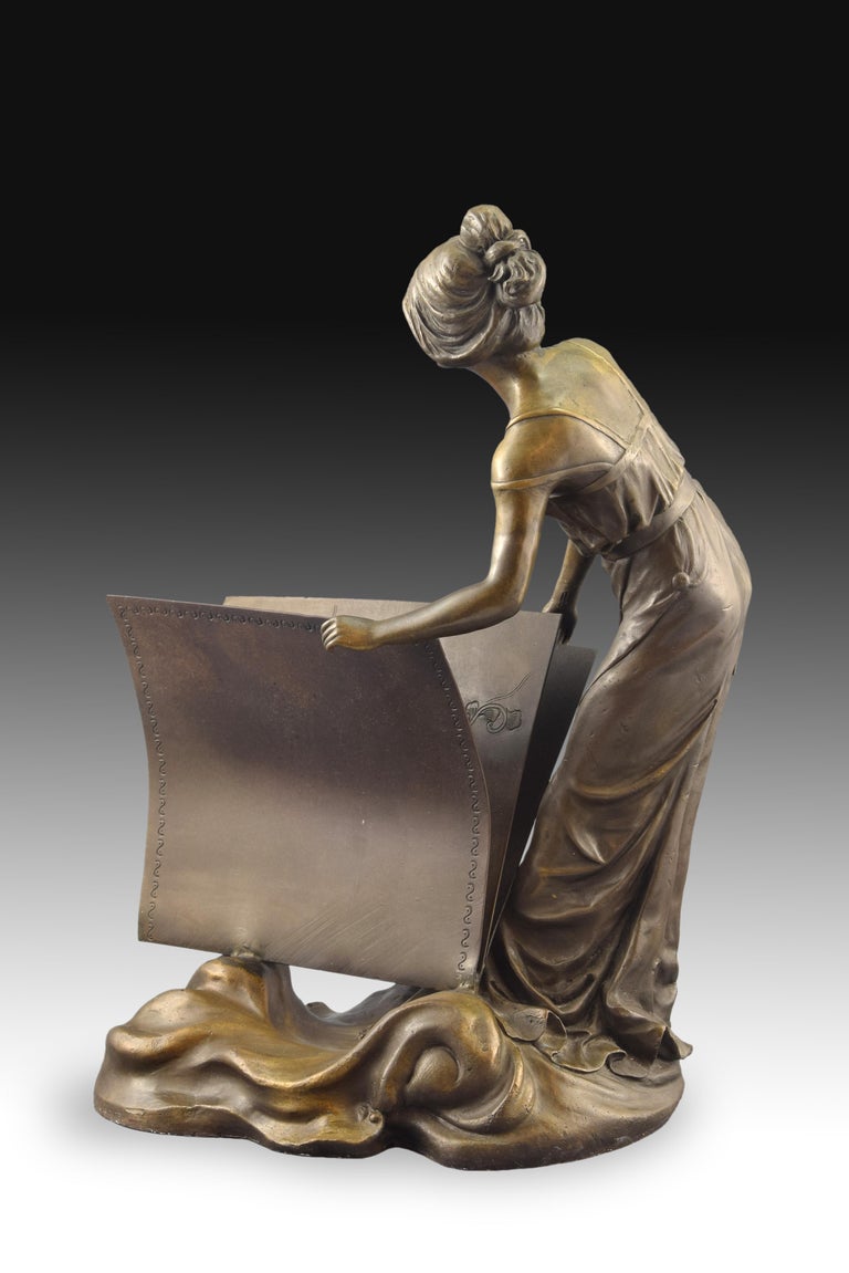 "Lady with a Book", Bronze, Inspired by Art Deco Models For Sale at 1stdibs