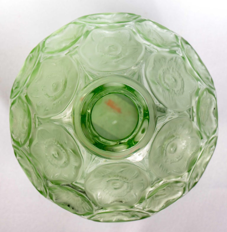 Lalique France Anémones Vase in Light Green Green Crystal as New in Box ...