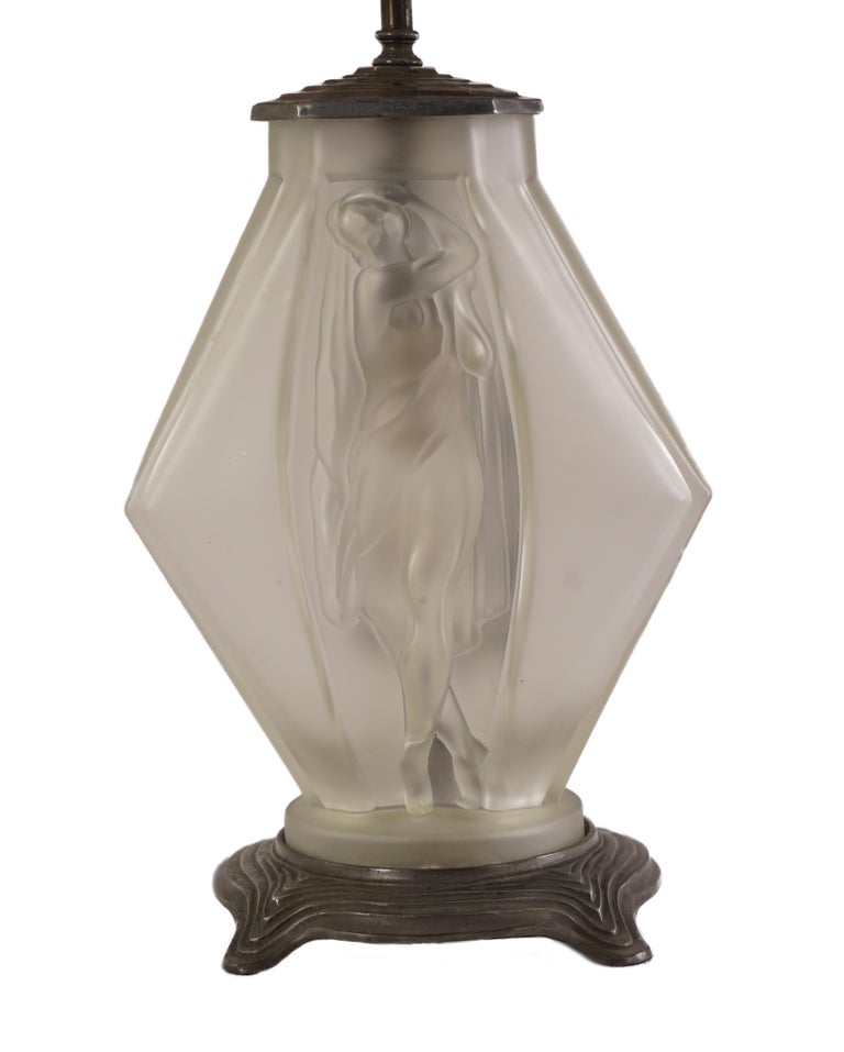 Lalique Style Table Lamp For Sale at 1stDibs | antique lalique table lamps
