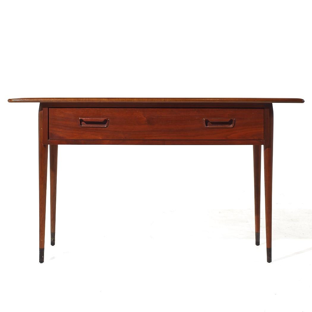 Lane Acclaim Mid Century Walnut Console Table For Sale at 1stDibs
