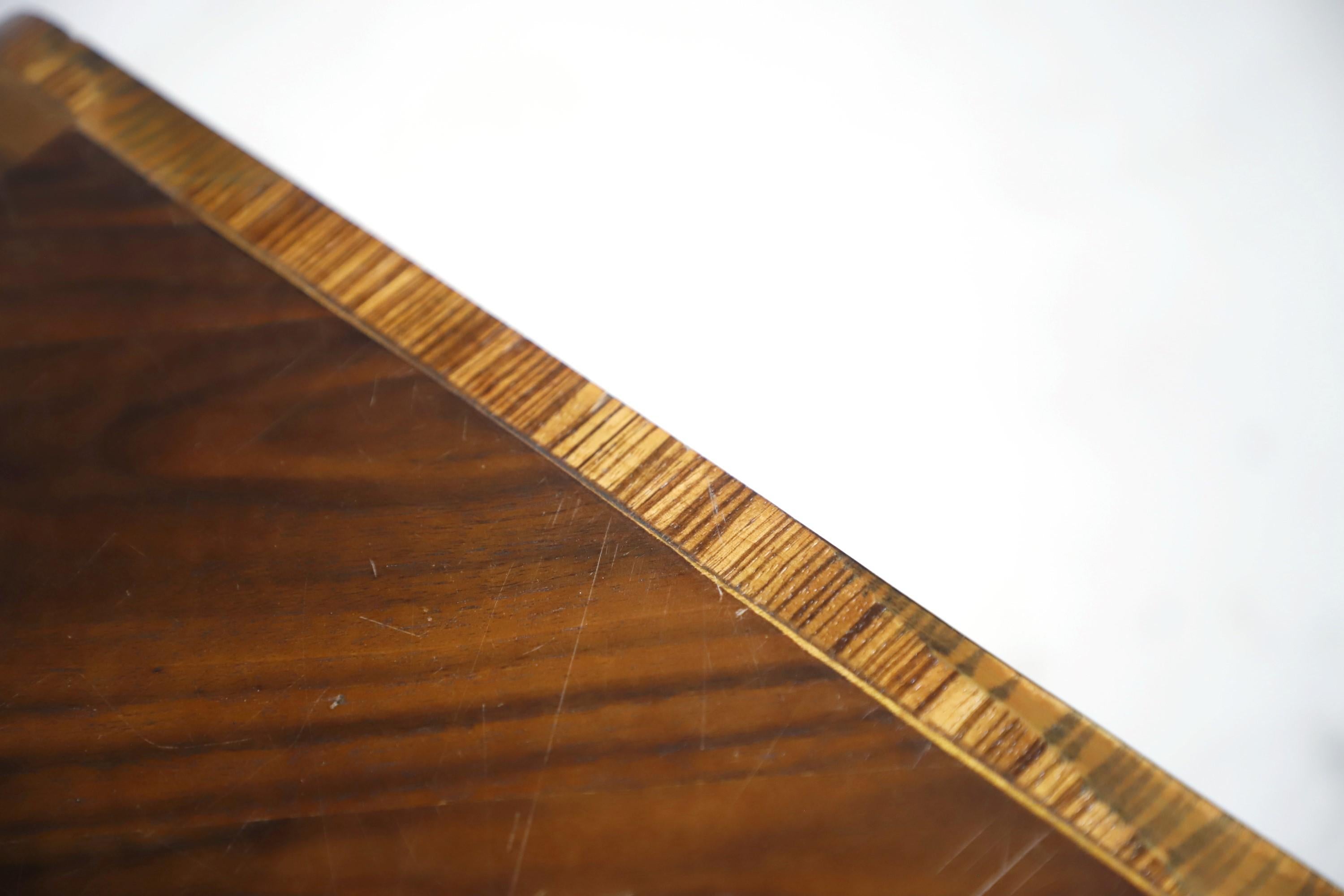 Lane Art Deco Waterfall Cedar Chest with Dentil Molding For Sale at 1stDibs