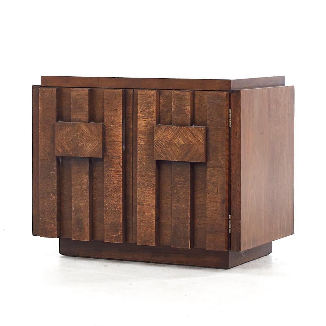 Lane Brutalist Mid Century Walnut Nightstands – Pair For Sale at 1stDibs