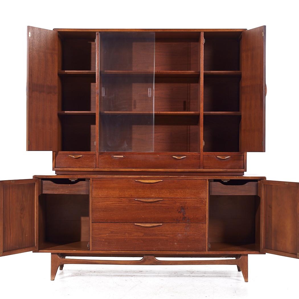Lane Perception Mid Century Buffet and Hutch For Sale at 1stDibs