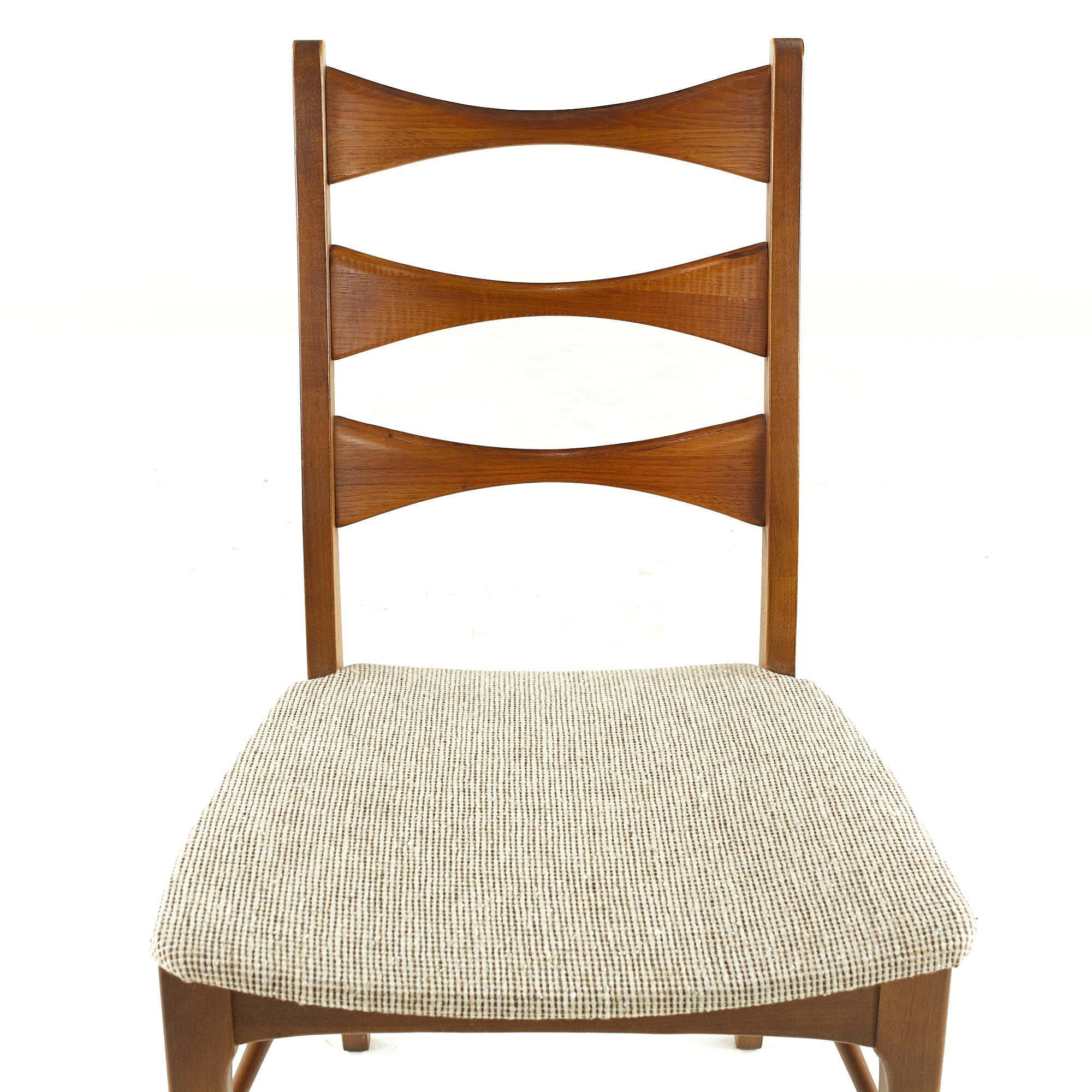Lane Rhythm Midcentury Walnut Dining Chairs – Set of 6 For Sale at 1stDibs
