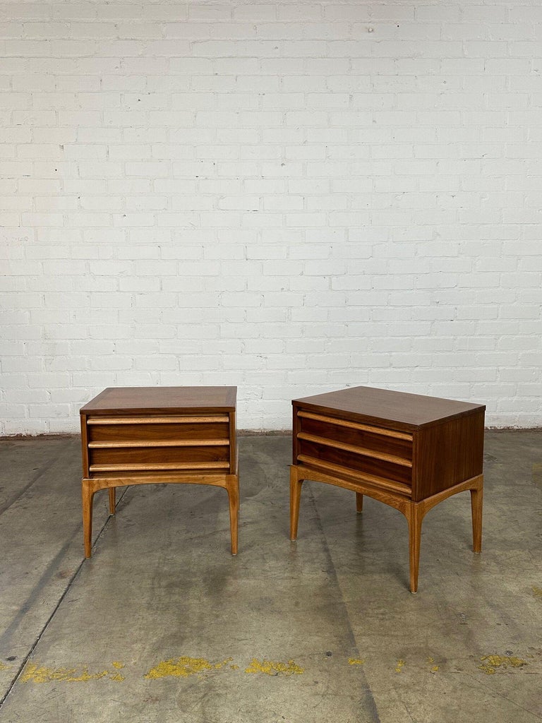 Lane Rhythm Nightstands, Pair For Sale at 1stDibs