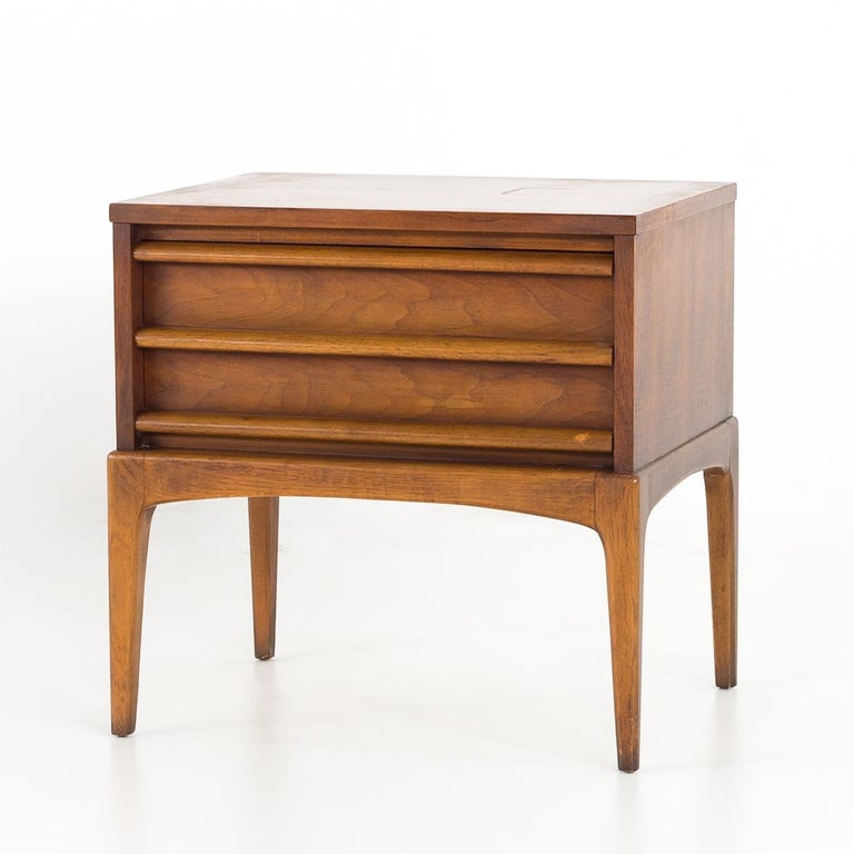 Lane Rhythm Paul McCobb Style Mid Century Nightstand For Sale at 1stDibs