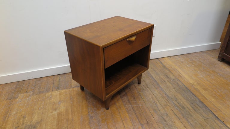 Lane Mid-Century Modern Side Table Night Stand Perception at 1stDibs