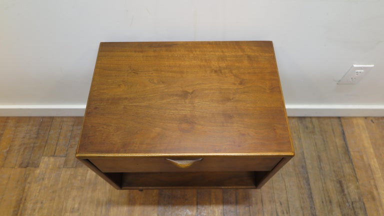 Lane Mid-Century Modern Side Table Night Stand Perception at 1stDibs
