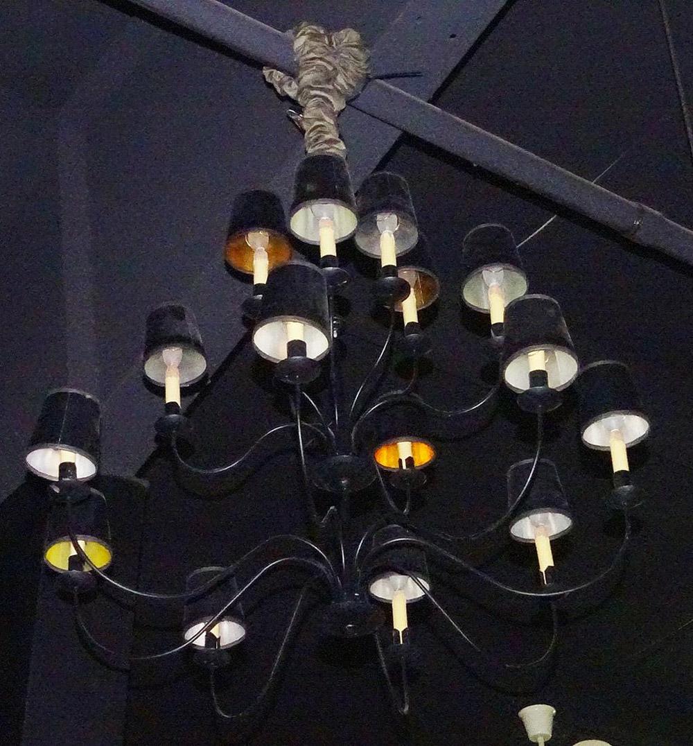 Large 16 Arm Colonial Williamsburg Style Chandelier at 1stDibs ...