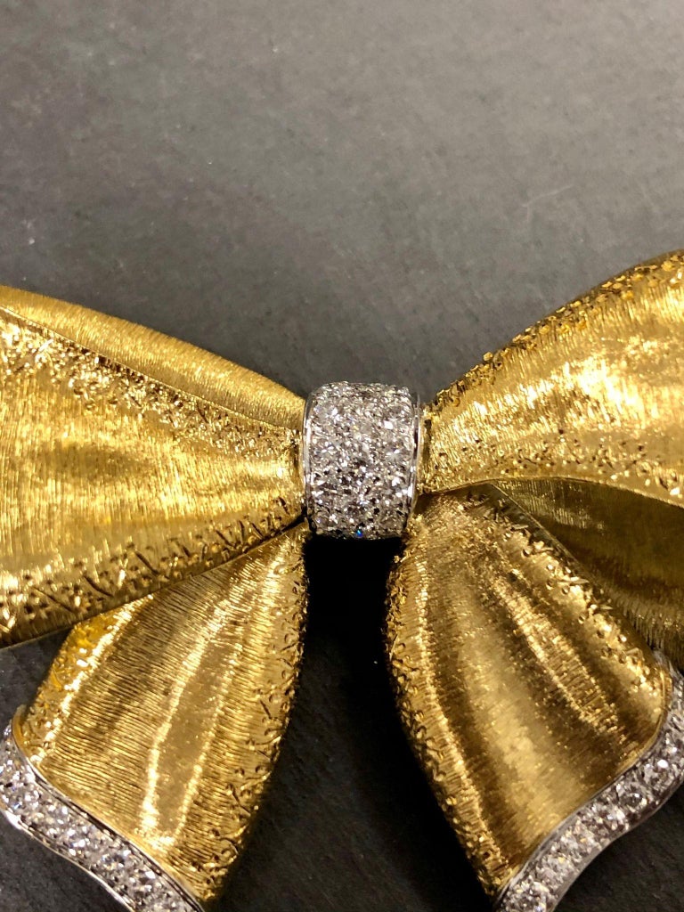 Large 18K Textured Diamond Bow Brooch For Sale at 1stDibs