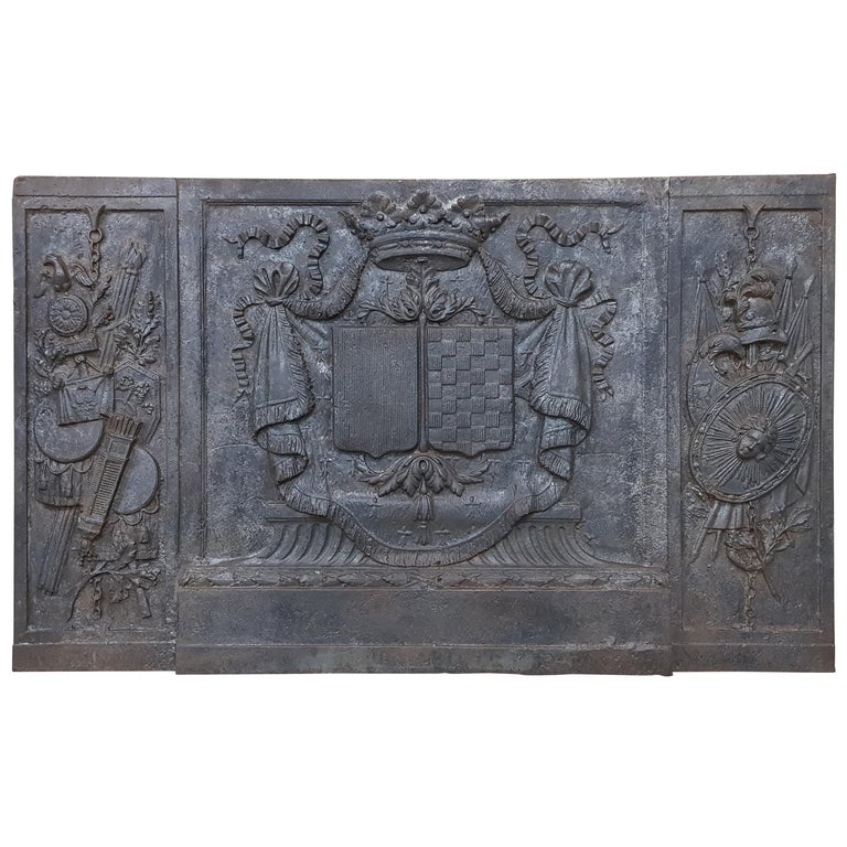 Large 18th Century Cast Iron Fireback For Sale at 1stDibs