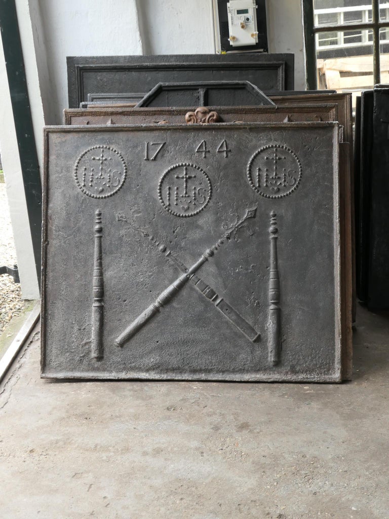 Large 18th Century French 'Pillars with Ihs Monogram' Fireback For Sale ...