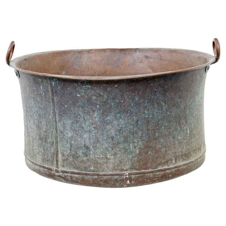 Large 19th Century Cooking Pot with Original Patina For Sale at 1stDibs