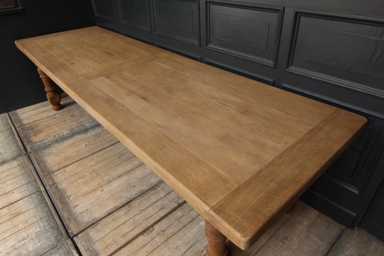Large 20th Century Oak Table at 1stDibs
