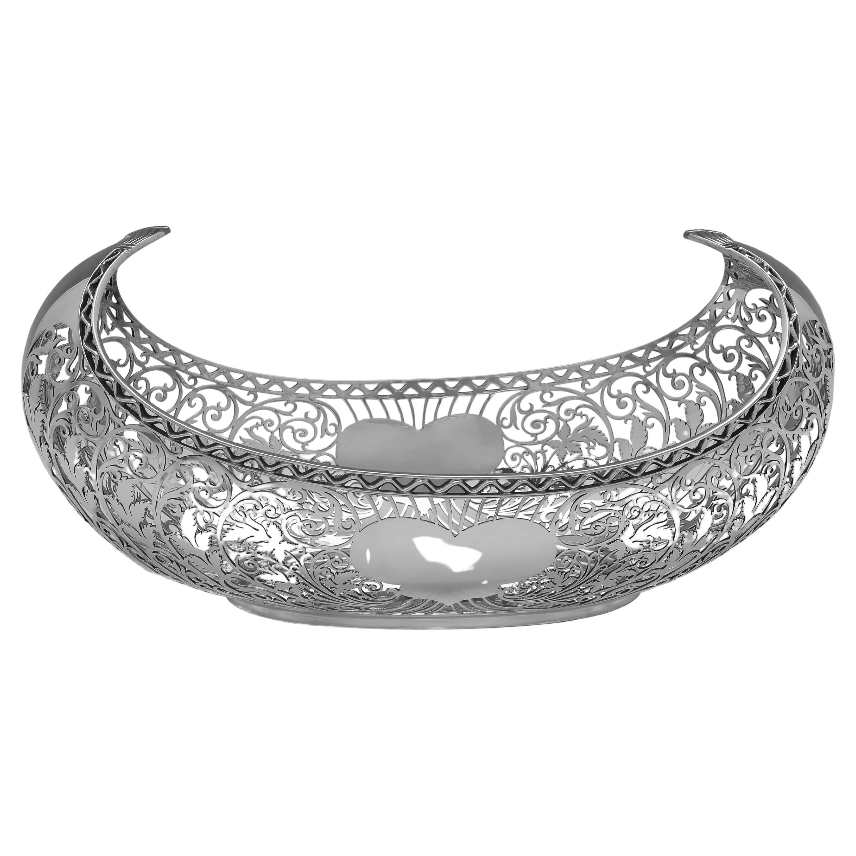 Large and Attractive Sterling Silver Centrepiece Dish - Hallmarked in ...