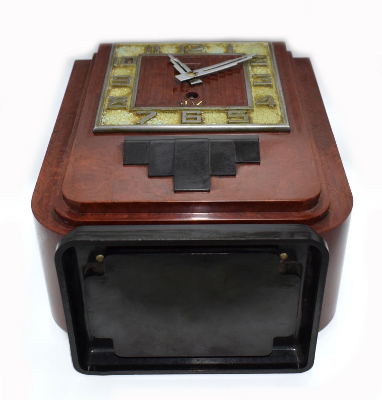 Large and Impressive 1930s Art Deco Red Bakelite Mantle Clock by JAZ ...