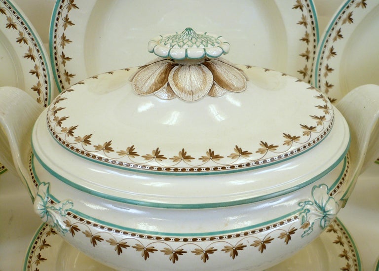 Large and Impressive Late 18th Century Wedgwood Creamware Dinner ...