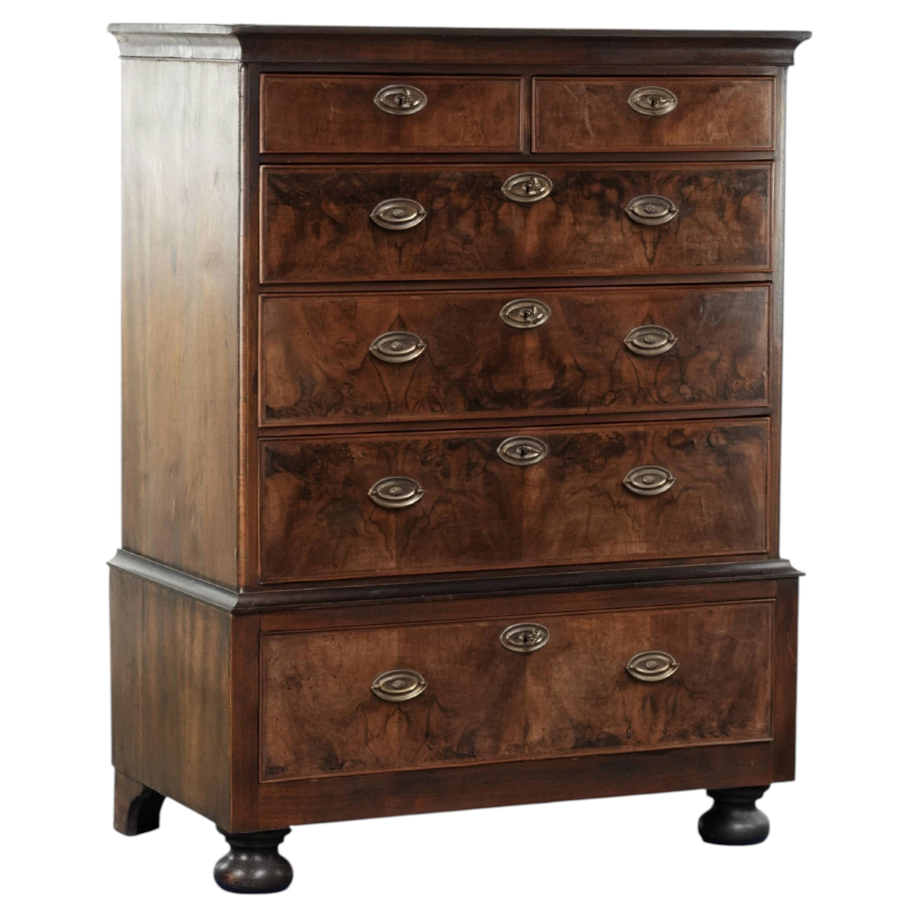 Large antique English oak double chest of drawers from the 18th century ...
