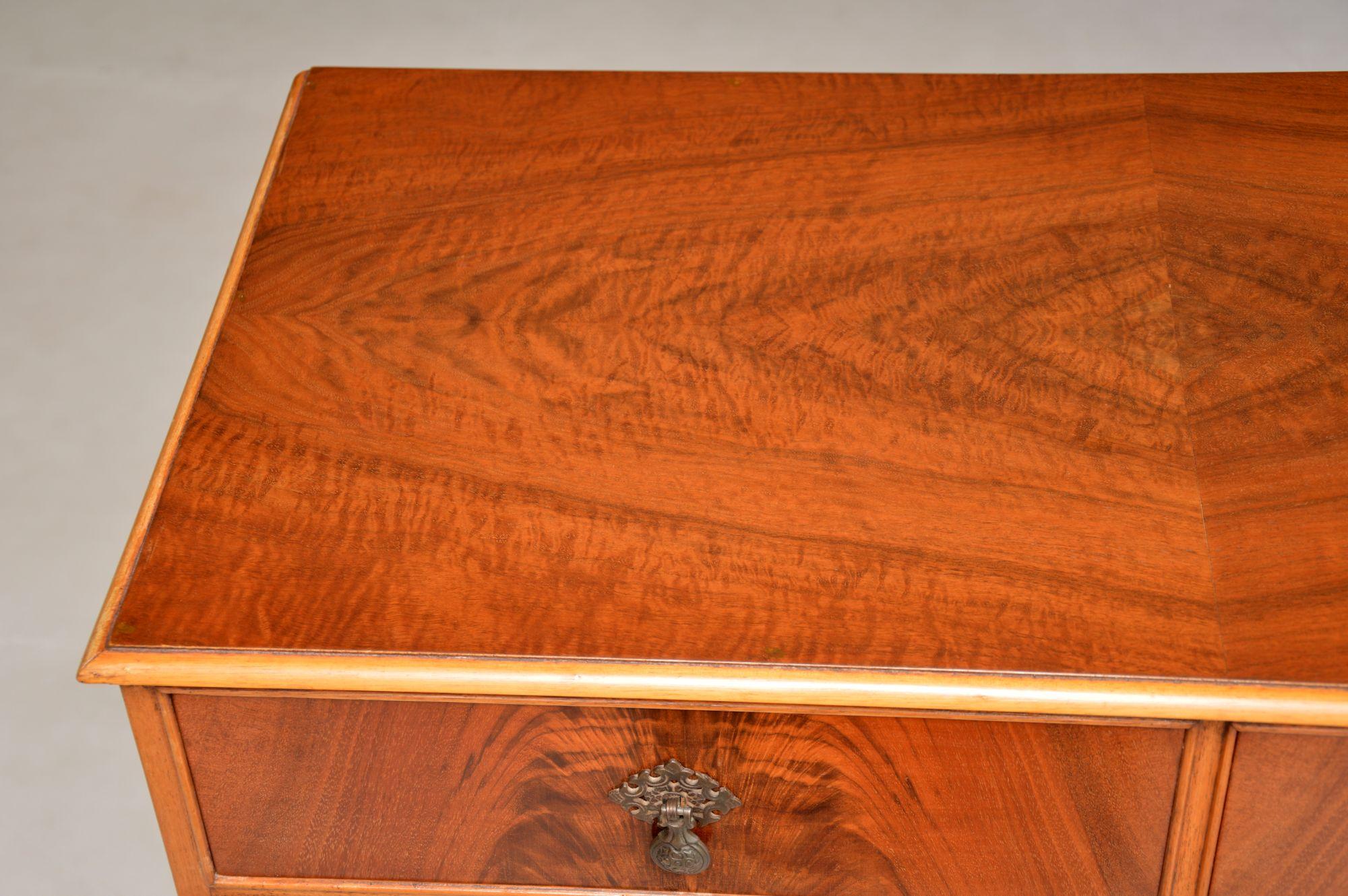 Large Antique Figured Walnut Chest of Drawers For Sale at 1stDibs