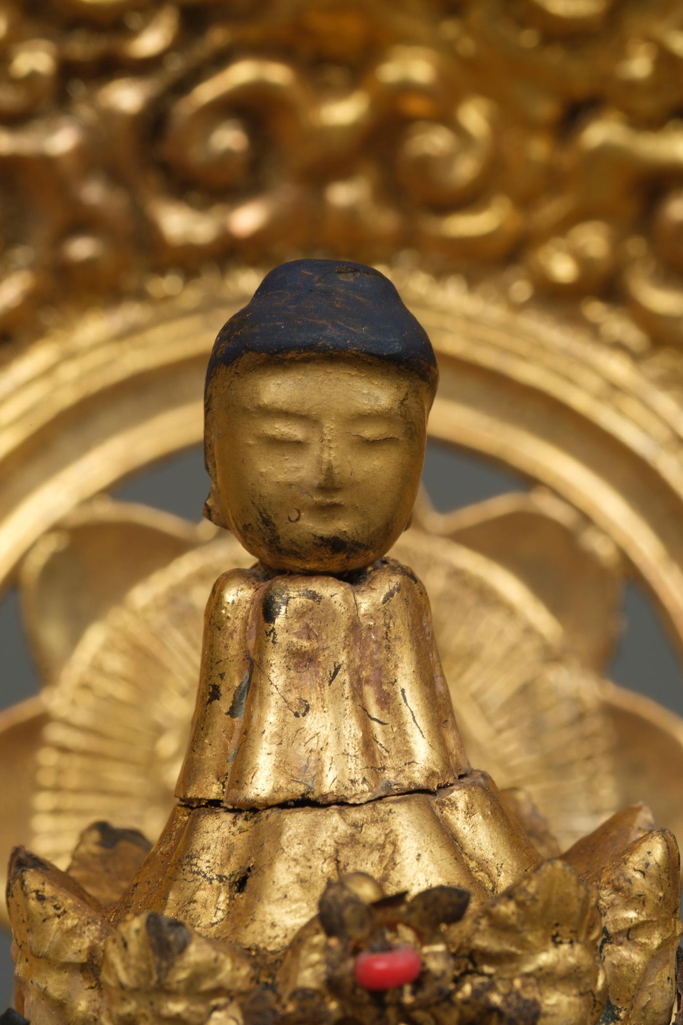 Japanese Large Gold Lacquer Bodhisattva Kannon 観音 Holding a Padma ...
