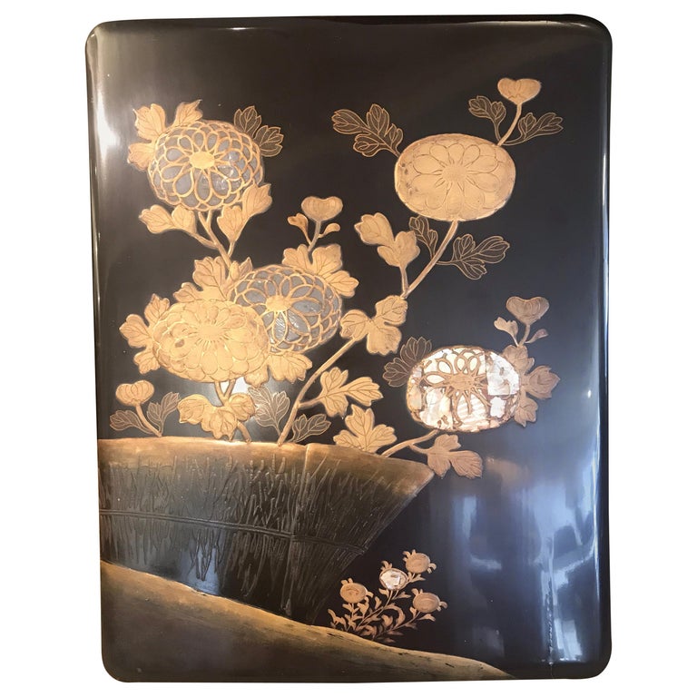 Large Antique Japanese Lacquer Box at 1stDibs