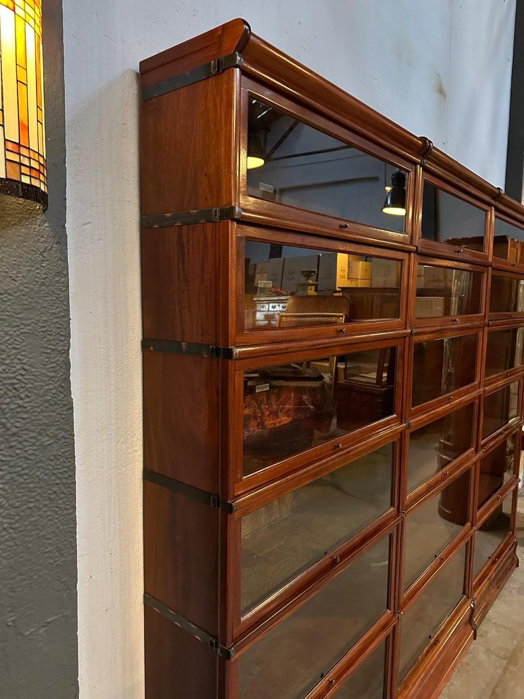 Large antique mahogany Globe Wernicke bookcase For Sale at 1stDibs