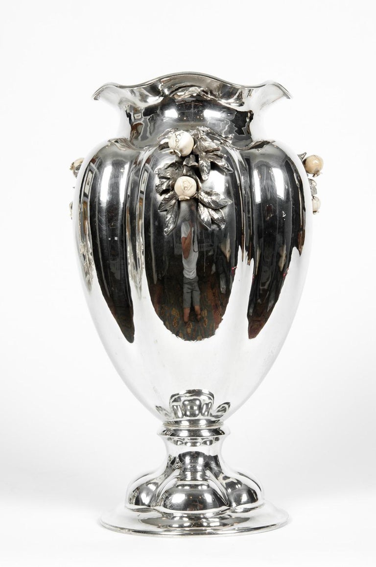 Large Antique Sterling Silver Centrepiece / Flower Vase For Sale at 1stDibs