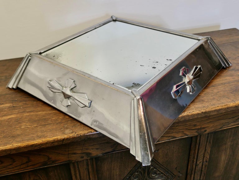 Large Art Deco Mirror Top Chrome Plateau Wedding Cake Stand For Sale at ...