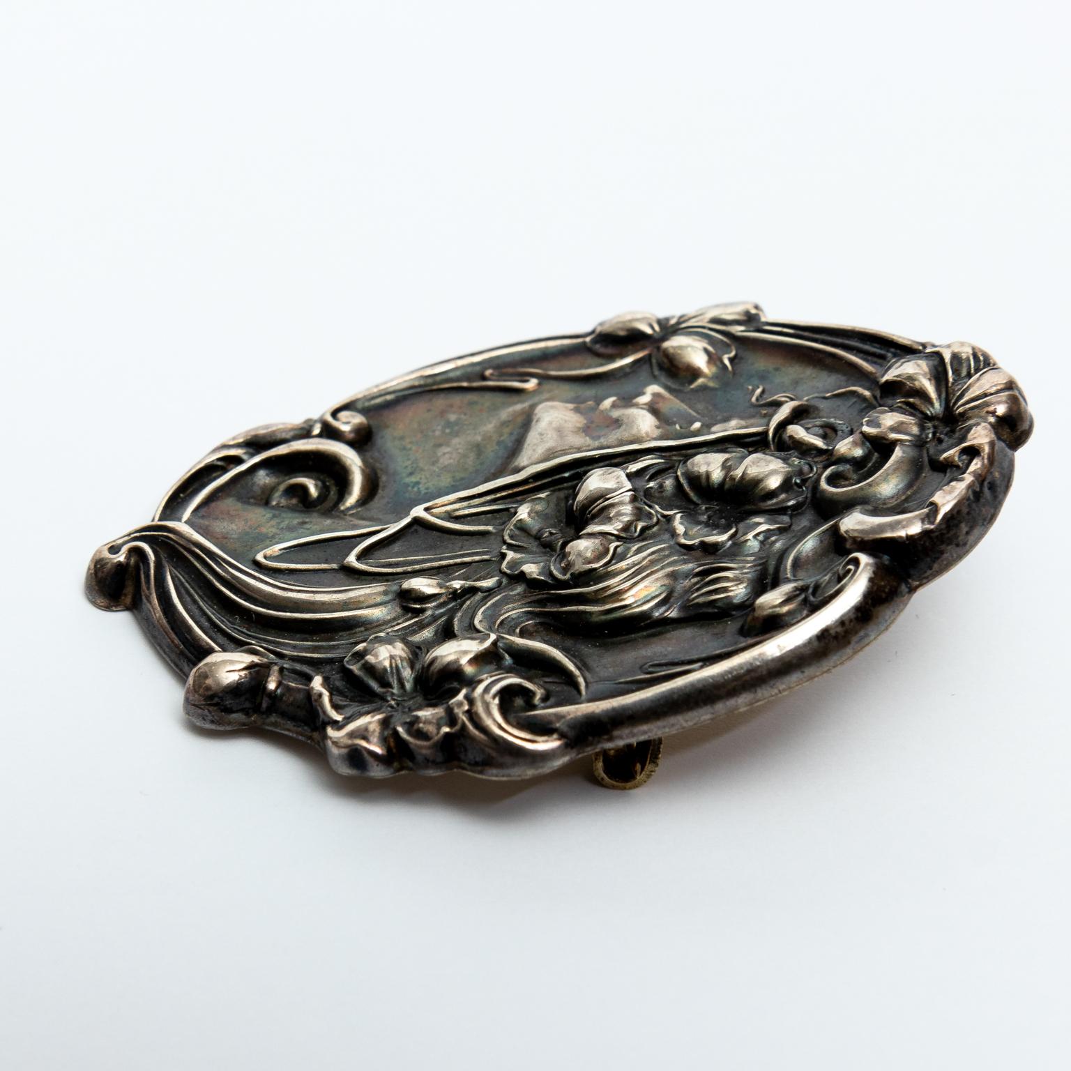Large Art Nouveau Sterling Silver Pin For Sale at 1stDibs