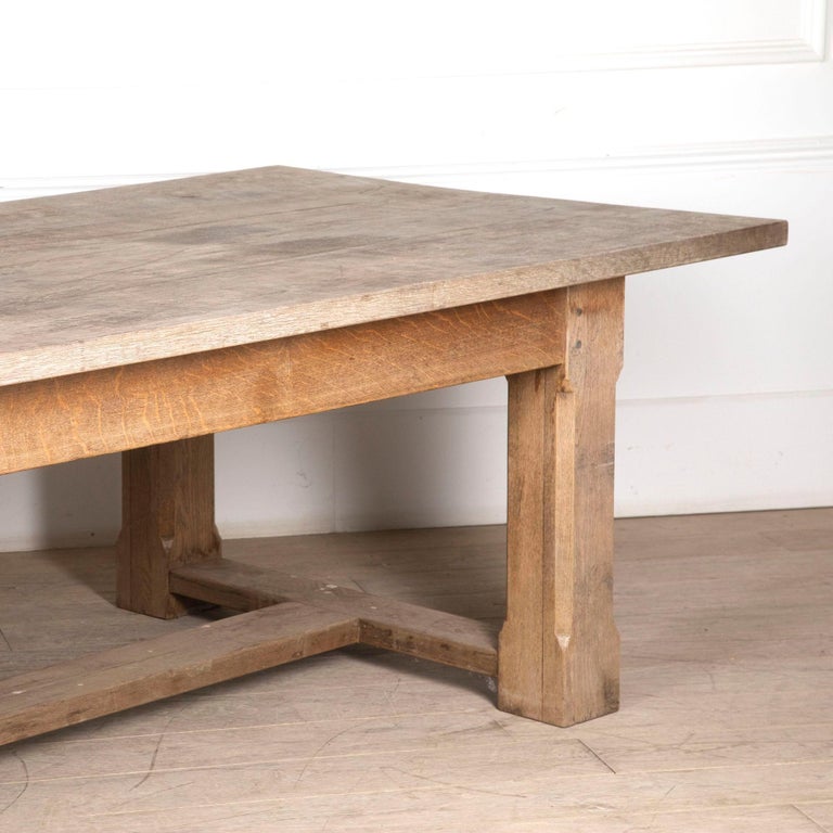 Large Arts and Crafts Oak Table For Sale at 1stDibs