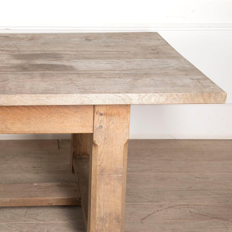Large Arts and Crafts Oak Table For Sale at 1stDibs