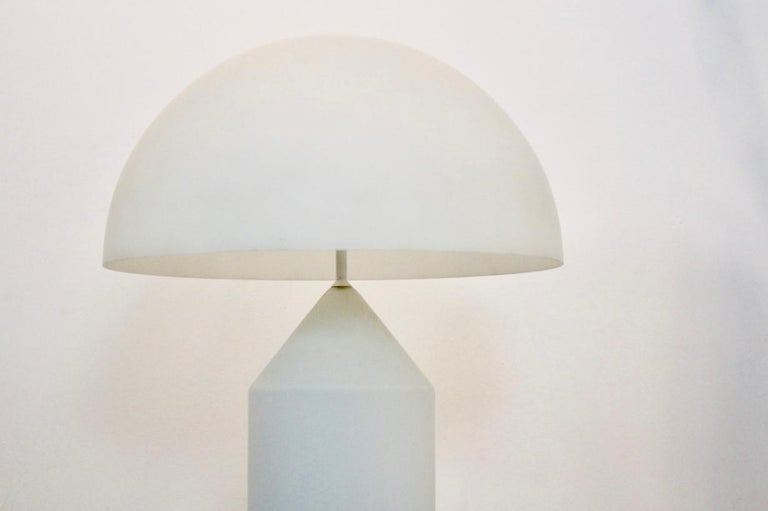 Large Atollo Table/Floor Lamp in White Glass by Vico Magistretti for ...