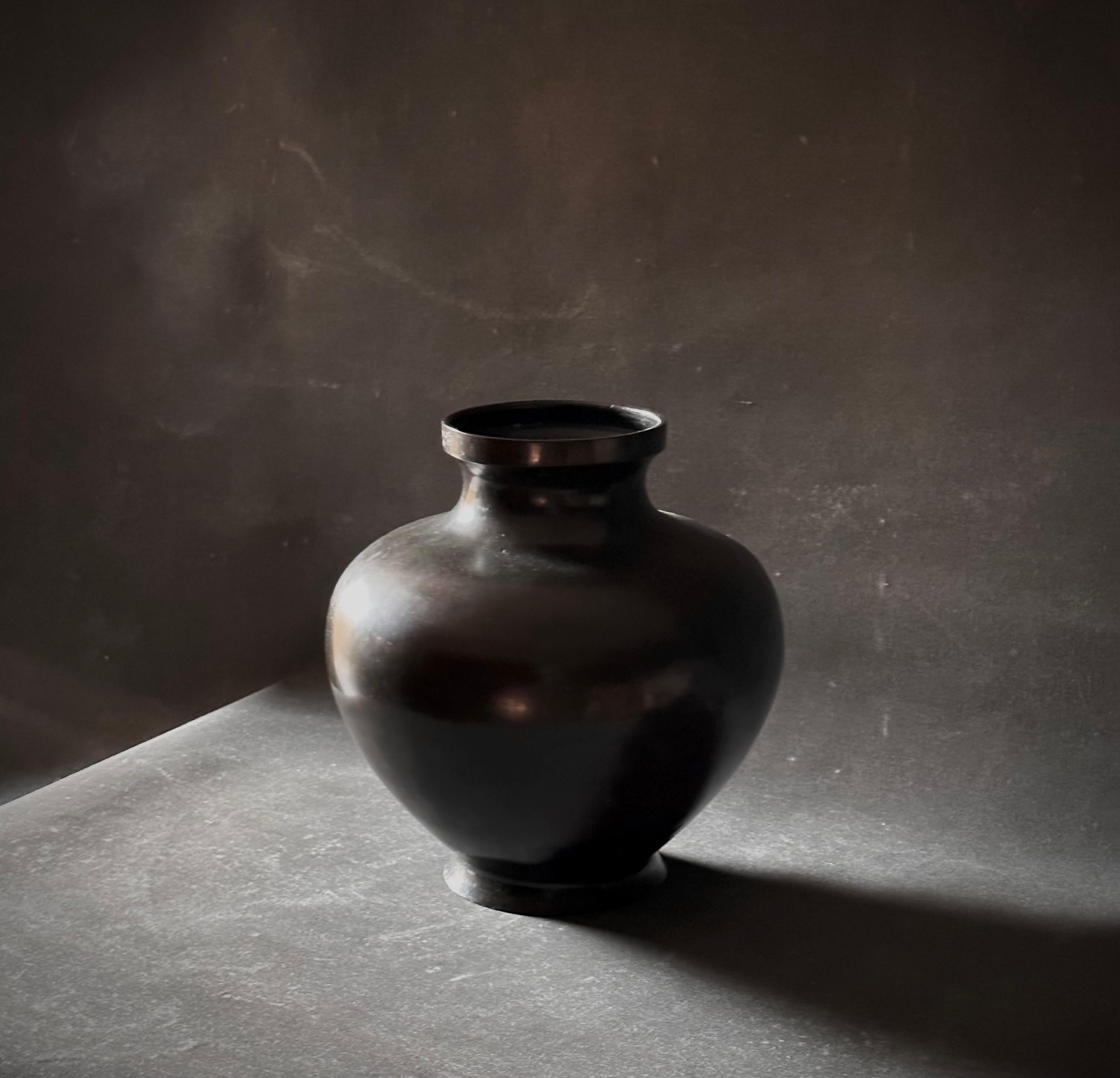 Large Bronze Vase For Sale at 1stDibs