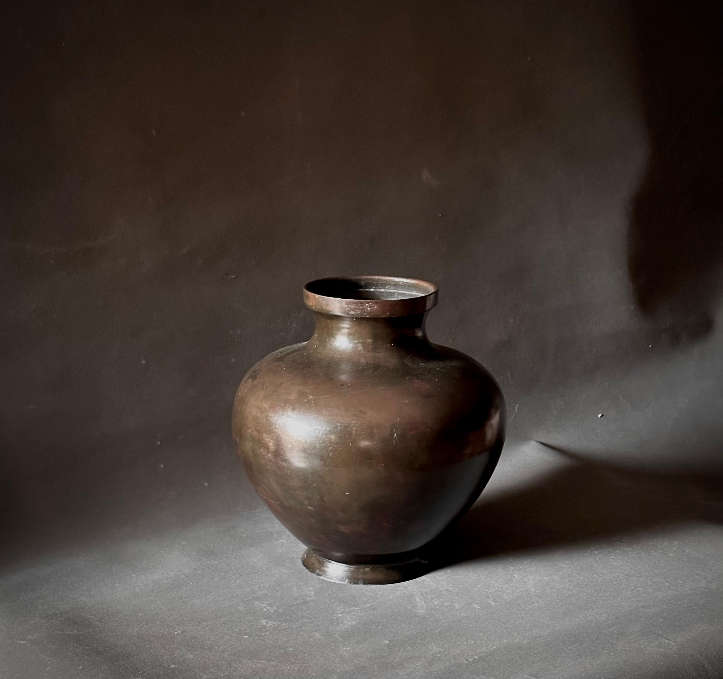 Large Bronze Vase For Sale at 1stDibs
