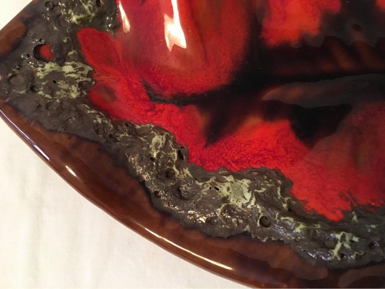 Large Ceramic Lava Leaf Fruit Bowl For Sale at 1stDibs
