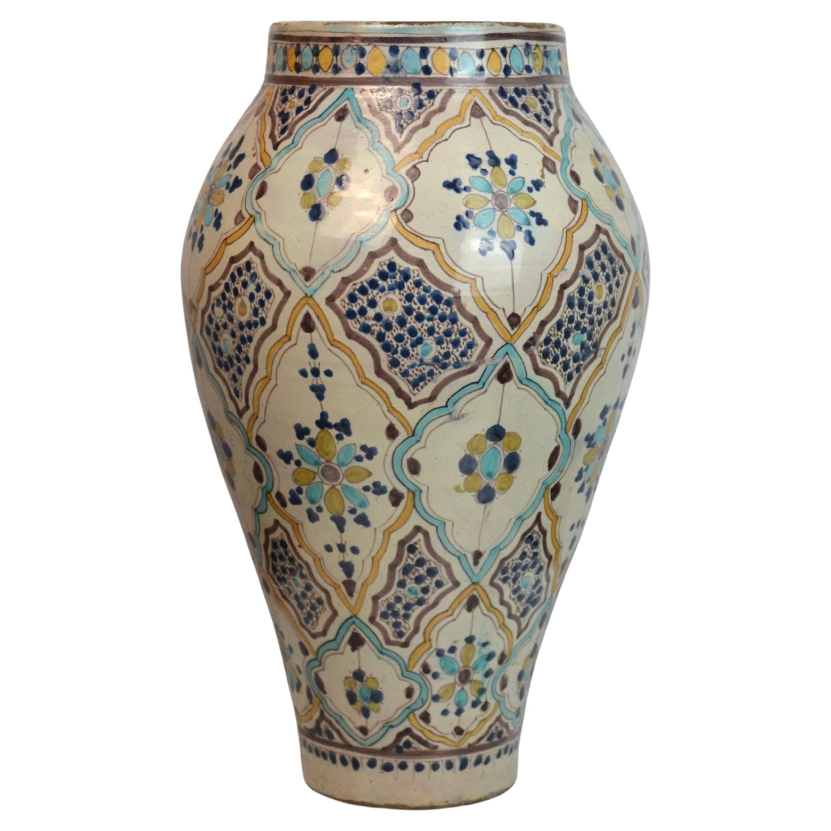Islamic Vases and Vessels - 70 For Sale at 1stDibs | arabic vases ...