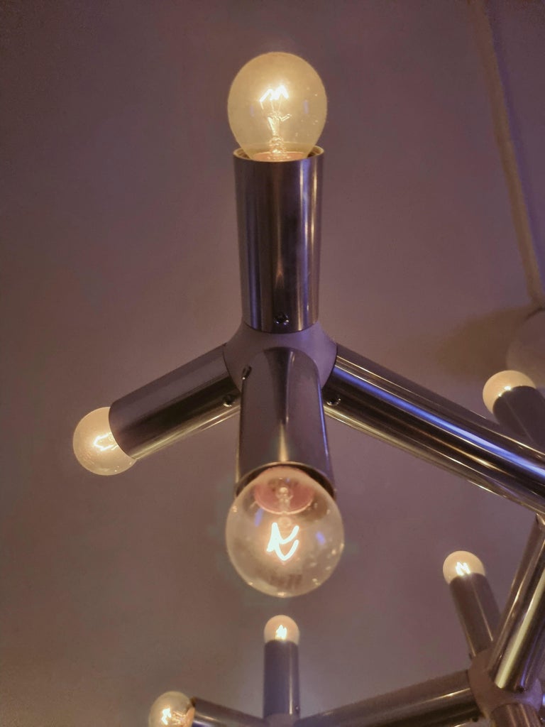 Large Chandelier, model "Atomic", Midcentury Modern, white plastic and ...