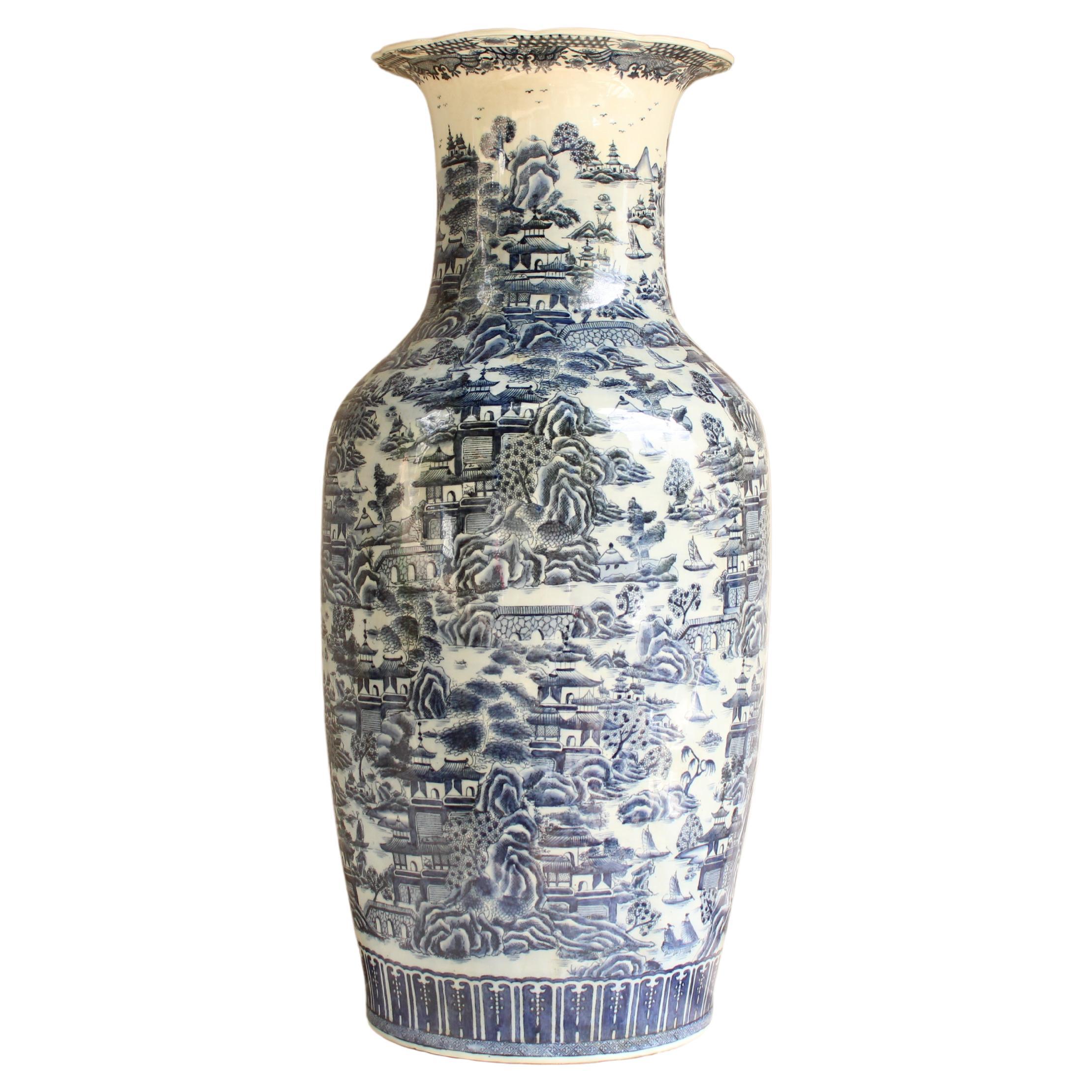 Large Canton Porcelain Vase China 19th Century For Sale at 1stDibs