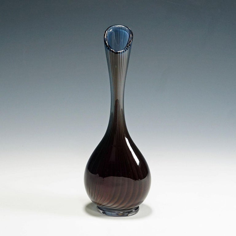 Large Colora Vase by Vicke Lindstrand for Kosta, 1953 For Sale at 1stDibs