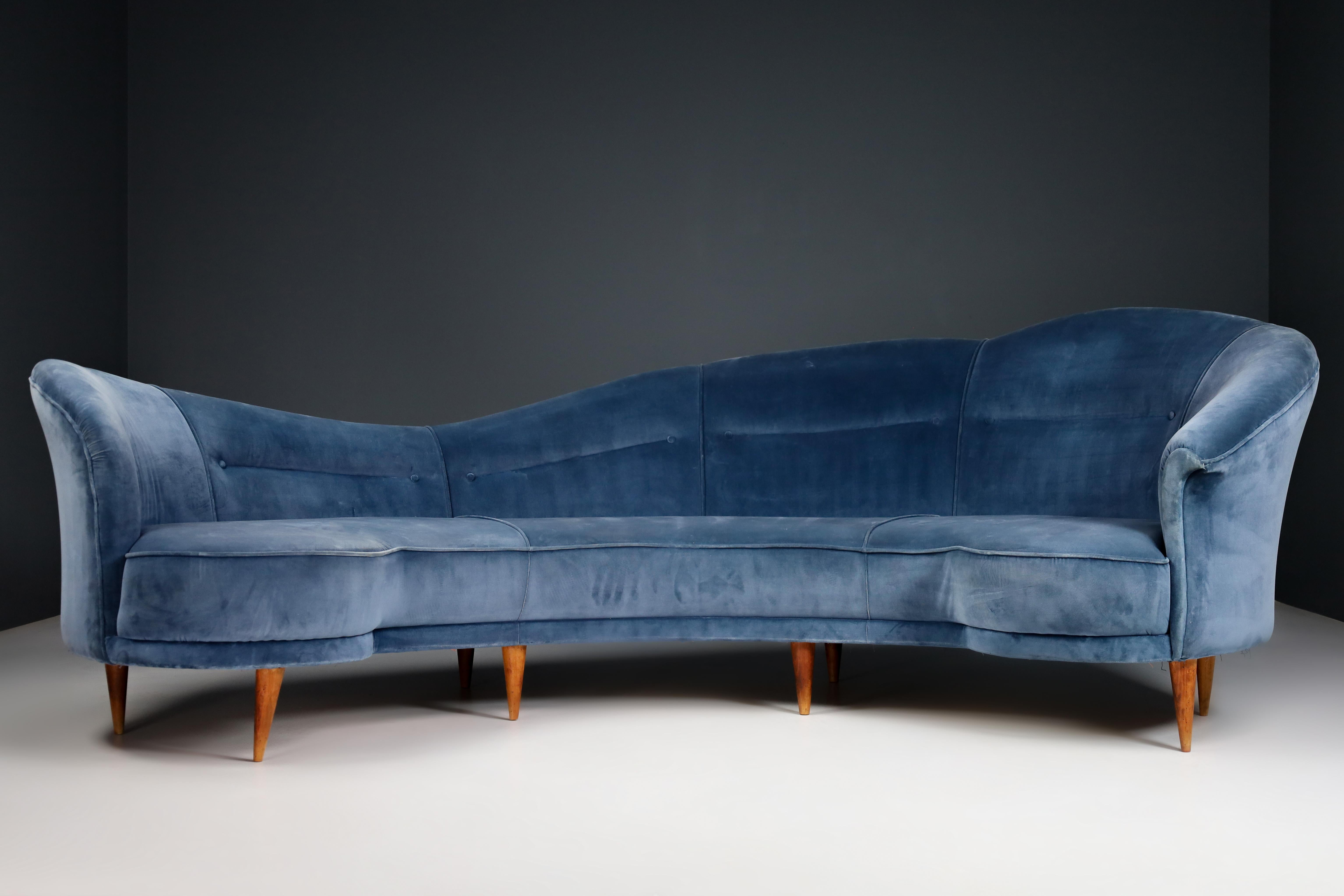 Large Curved Sofa with Tapered Wooden Legs attribute Cesare Lacca ...