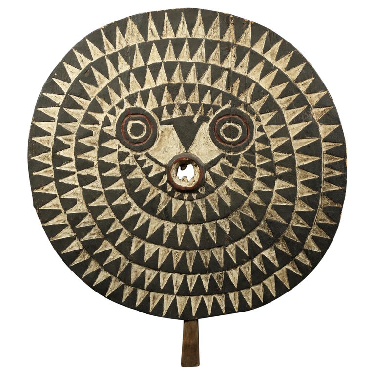 Large Decorative Round Flat Bwa Bird Mask with B and W Geometric Design ...
