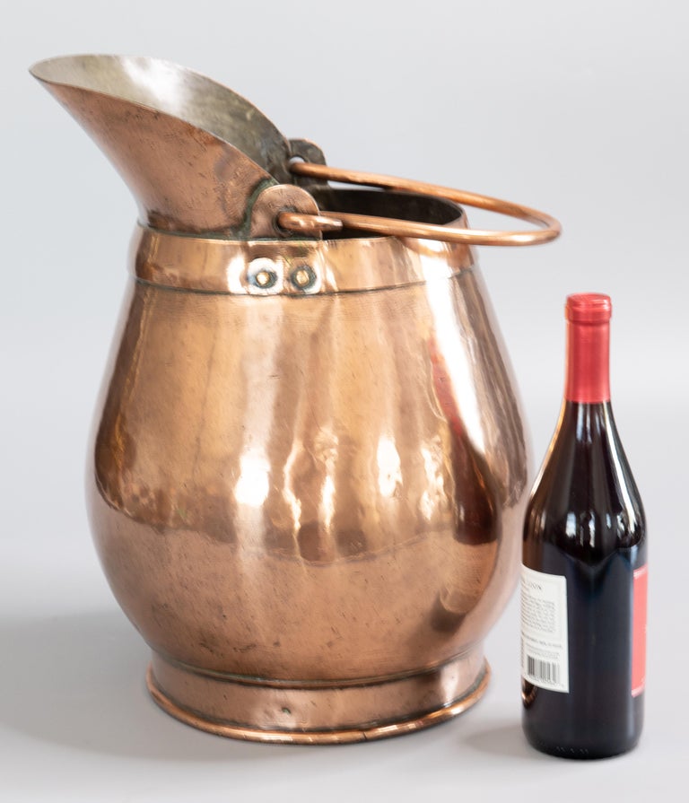 Large Early 19th Century French Hammered Copper Jug Pitcher For Sale at ...