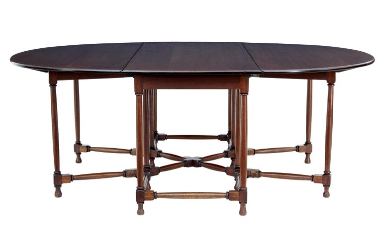 Large Early 20th Century Mahogany Gate Leg Table For Sale at 1stDibs
