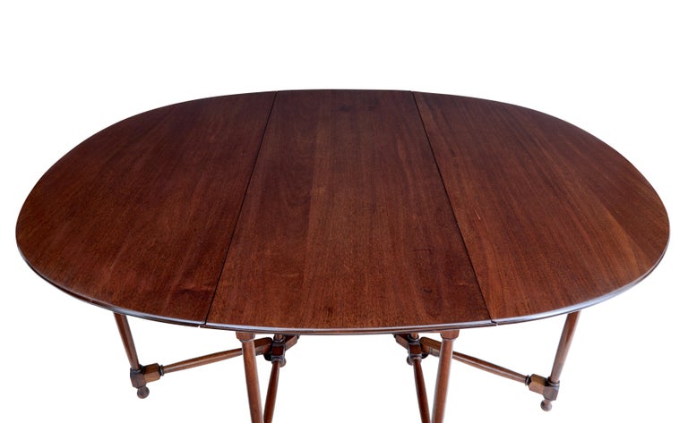 Large Early 20th Century Mahogany Gate Leg Table For Sale at 1stDibs